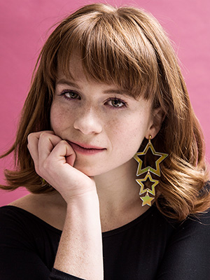 Juliet Brett — Pics Of The Actress – Hollywood Life