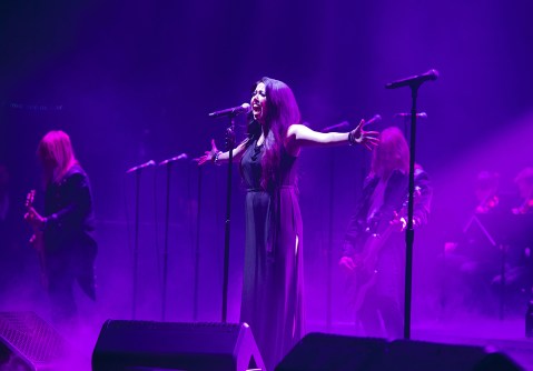 Chloe Lowery: Photos Of The Singer – Hollywood Life