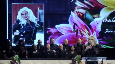 Beth Chapman Memorial Service In Hawaii — Photos From The Funeral ...