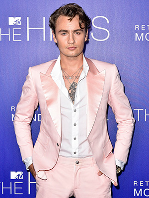 Brandon Thomas Lee — Photos – Hollywood Life