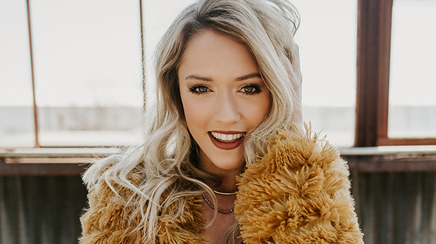 Emily Ann Roberts Talks Blake Shelton’s Advice On ‘The Voice’ & More ...