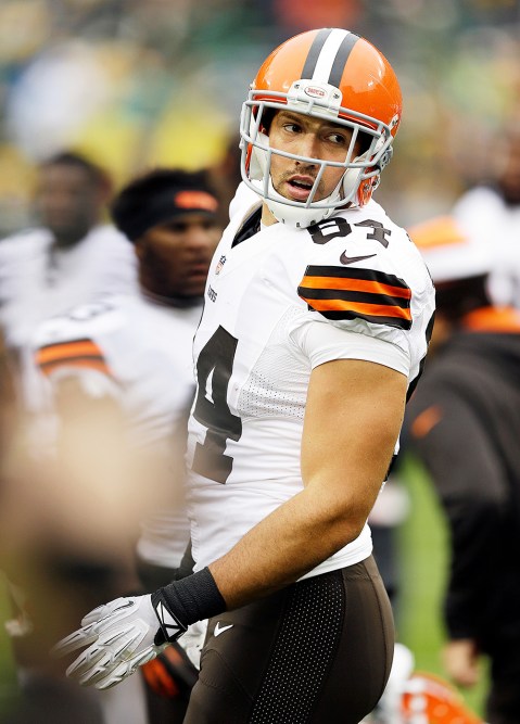 Jordan Cameron — PICS – Hollywood Life