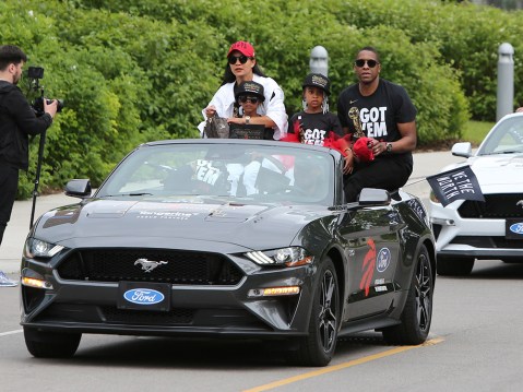 Toronto Raptors Parade 2019: Photos & Highlights From The Celebration ...