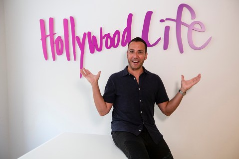 Howie D: Photos From His HollywoodLife Visit – Hollywood Life