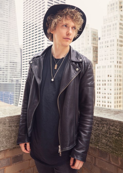 Andrew Polec: Pics Of The Actor – Hollywood Life