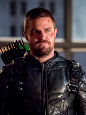 ‘Arrow’ — Photos Of The Show – Hollywood Life