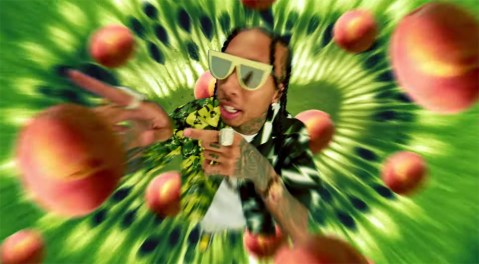 Doja Cat’s ‘Juicy’ Music Video Ft. Tyga — See Pics – Hollywood Life