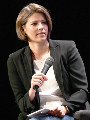 Kasie Hunt: Pics Of The MSNBC Host & Political Correspondent ...