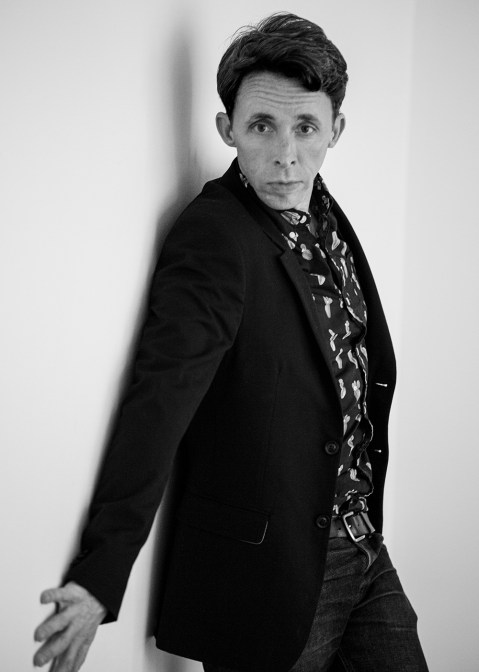 Kevin Cahoon: Portrait Photos With Breakout ‘Glow’ Star – Hollywood Life