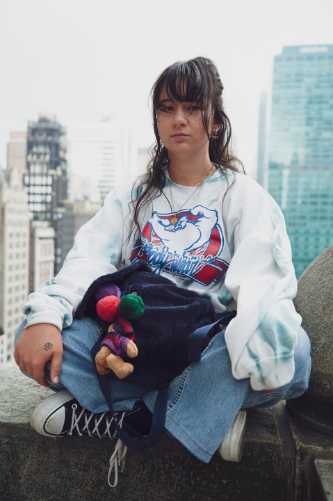 Mallrat: Pics Of the Singer – Hollywood Life