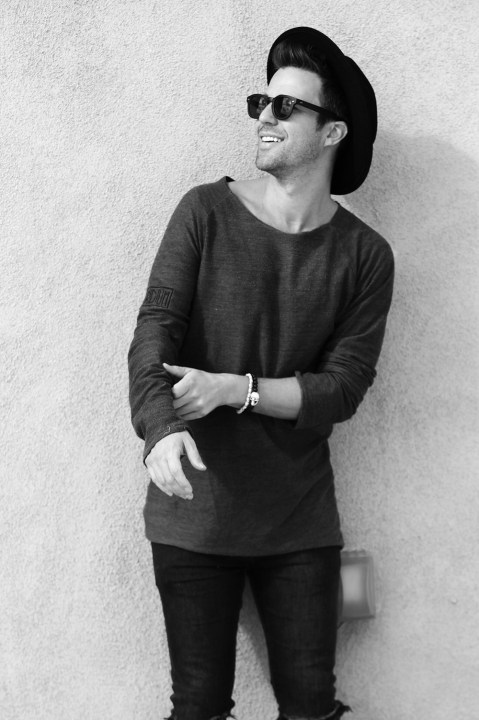 Todd Carey: Photos Of The Singer – Hollywood Life