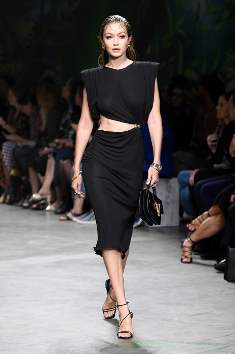 Milan & Paris Fashion Week Spring Summer 2020 – Models On Runway Pics ...
