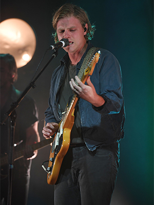 Colony House: Photos Of The Nashville Band – Hollywood Life