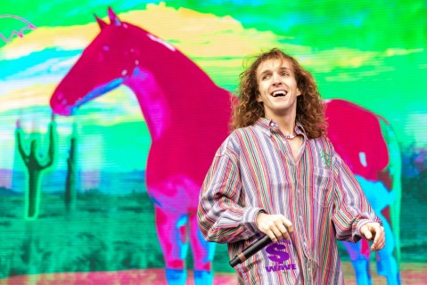 Felly: Pics Of The Rapper, Singer-Songwriter & Artist – Hollywood Life