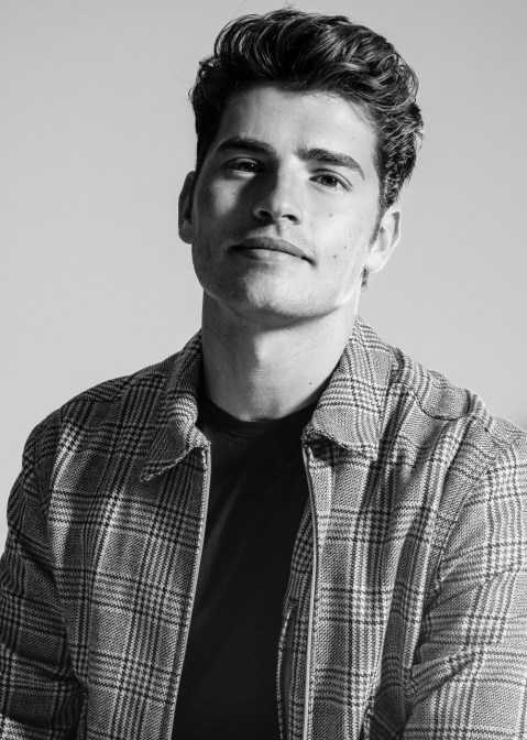 Laura Marano & Gregg Sulkin — Exclusive Portraits – Hollywood Life