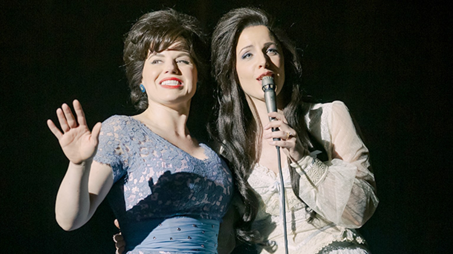 ‘Patsy & Loretta’ Movie: Megan Hilty & Jessie Mueller Interview ...