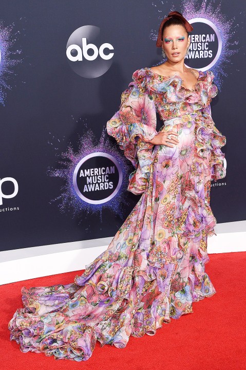 Best AMAs Dresses Of 2019: See The Hottest Red Carpet Fashion ...