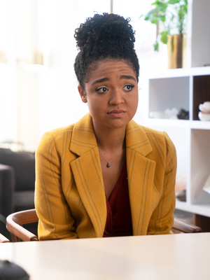 Aisha Dee — Pics – Hollywood Life