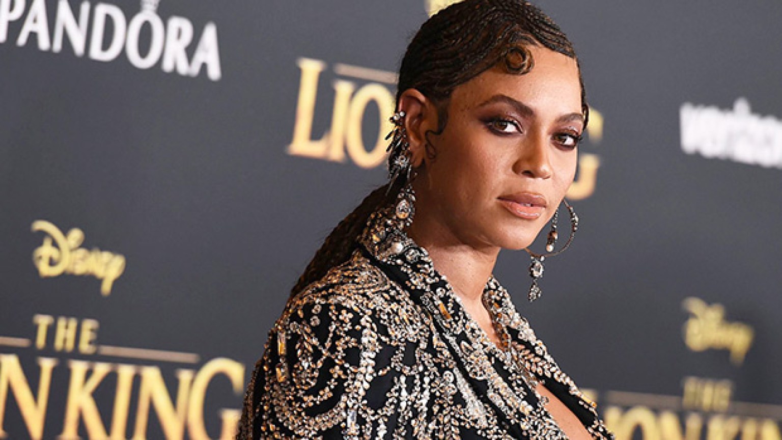 Beyonce Rocks Leopard Outfit In New Photos: See Here – Hollywood Life