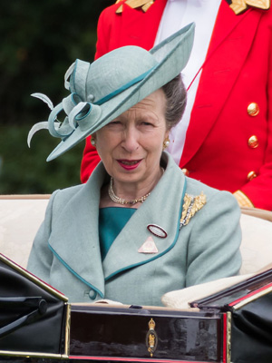 Princess Anne Pics: Photos Of The Royal – Hollywood Life