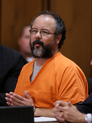 Ariel Castro’s Kidnapping Survivors — Pics – Hollywood Life