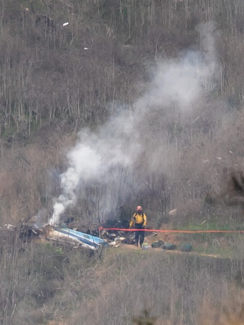 Kobe Bryant Helicopter Crash: Photos – Hollywood Life
