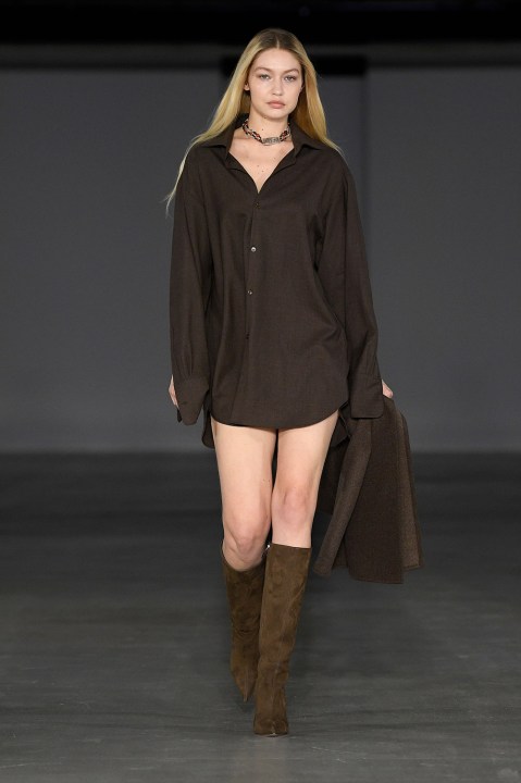 Models In MIni Dresses On the Runway: Photos Of The Trend – Hollywood Life