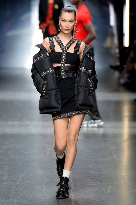 Models In MIni Dresses On the Runway: Photos Of The Trend – Hollywood Life