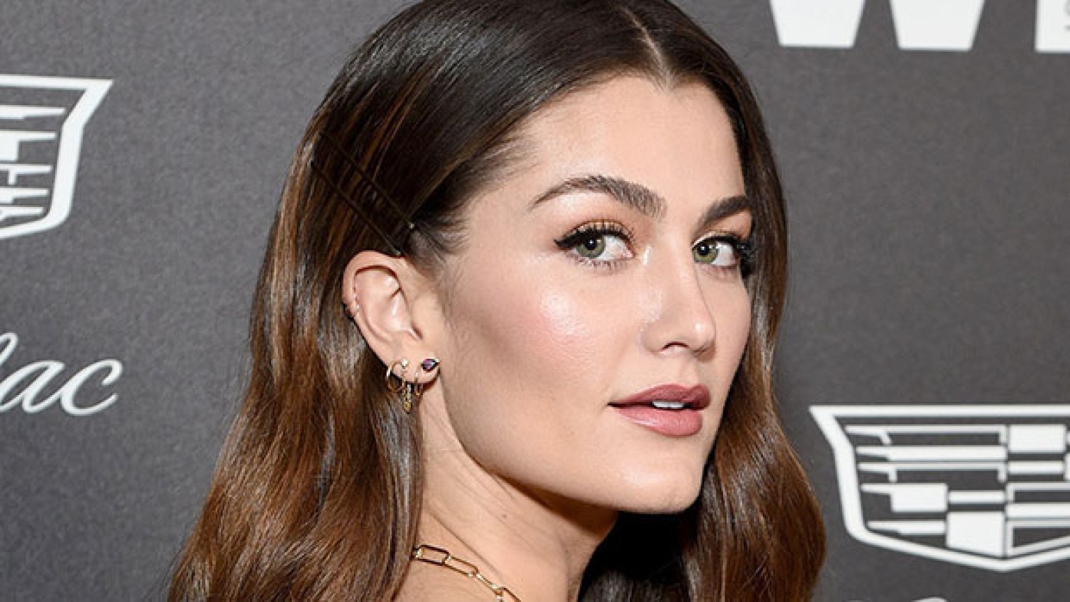 Who Is Rachel Matthews? ‘Frozen 2’ Star Reveals She Has Coronavirus ...