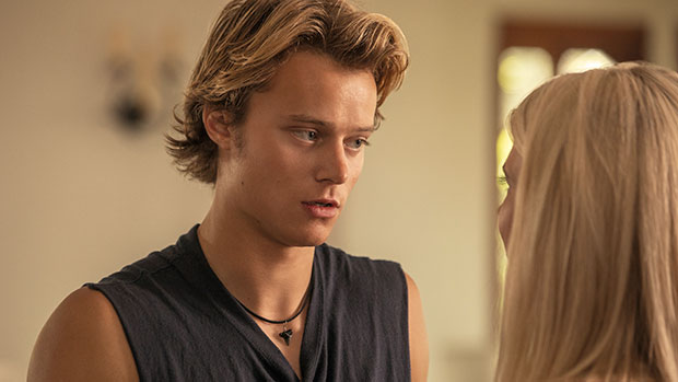 ‘Outer Banks’: JJ & His Father’s Abusive Relationship Explained & More – Hollywood Life