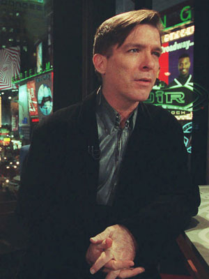Kurt Loder Pics — Photos Of OG MTV News Anchor – Hollywood Life