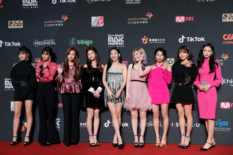 TWICE: Pics Of The K-Pop Band – Hollywood Life