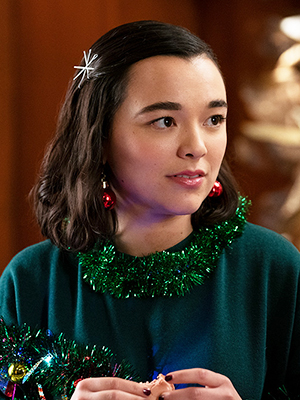 ‘Dash & Lily’ — Photos Of The Netflix Show – Hollywood Life