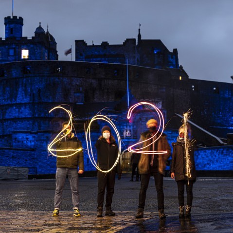 New Year’s Eve 2021: Fireworks & Celebrations From Around The World ...