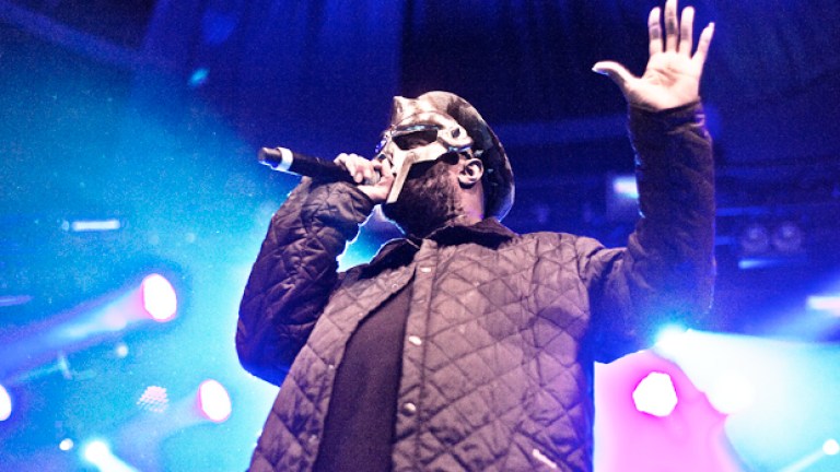 Who Is MF Doom? 5 Things About The Dead Rapper – Hollywood Life