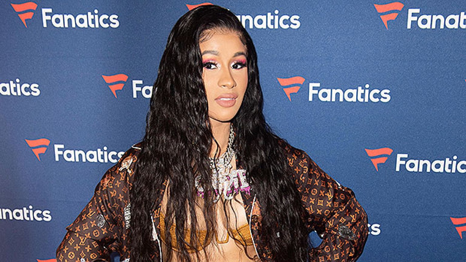 Cardi B Dances On Stripper Pole In ‘Silhouette Challenge’ – Hollywood Life