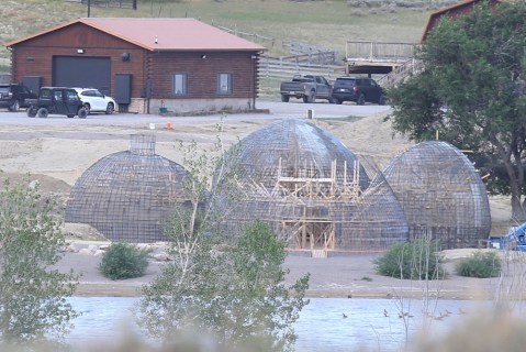 Kanye West’s Ranch — See Photos Of His Home In Cody, Wyoming ...