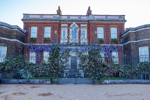 ‘Bridgerton’ Season 2 Photos: See Kate, Anthony, and More Characters ...