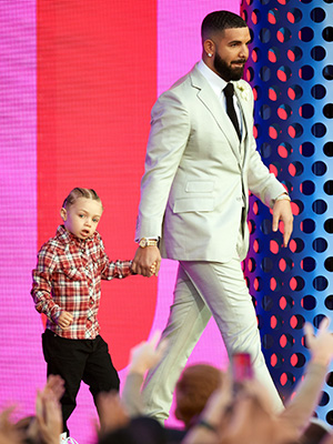 Drake’s Son Adonis: See Photos Of The Rapper’s Little One – Hollywood Life