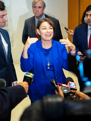 Amy Klobuchar: See Photos Of The Minnesota Senator – Hollywood Life