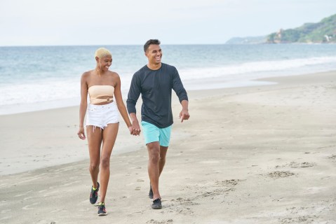 ‘Bachelor In Paradise’: PDA From Season 7 Couples — Photos – Hollywood Life