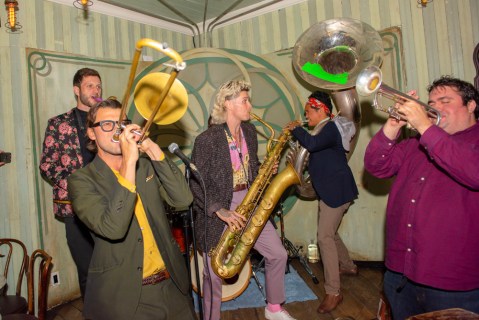 [PHOTOS] Hottest Celebrity Pics This Week Of Sept. 27- Oct. 3: Finn ...