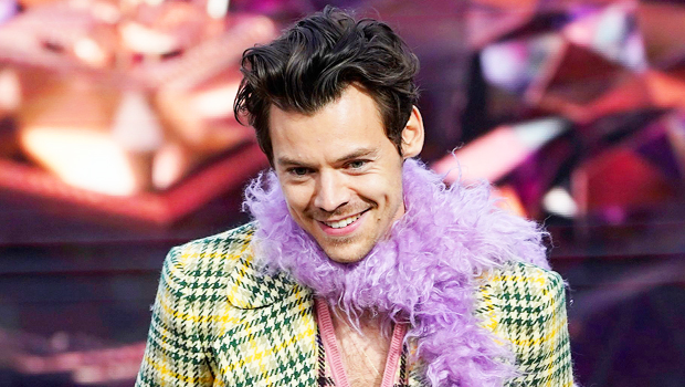 Harry Styles Rocks Yellow Polo Shirt While Golfing In North Carolina ...