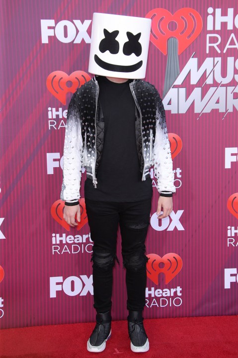 Marshmello: See Photos Of The DJ/Producer – Hollywood Life