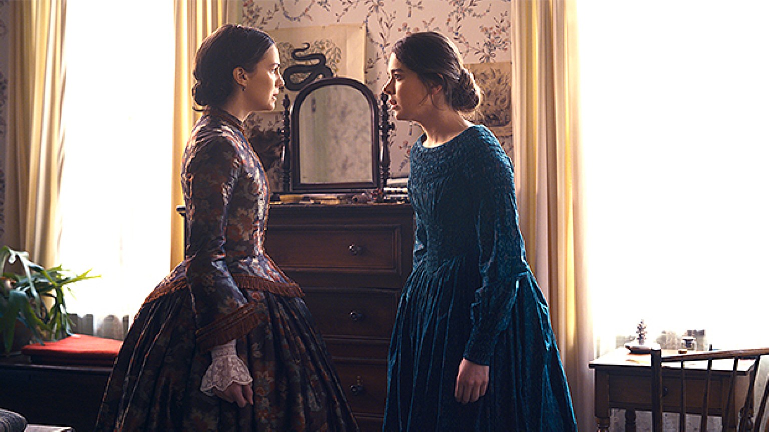 ‘Dickinson’ Creator Shares Emisue’s Season 3 Spoilers: Interview ...