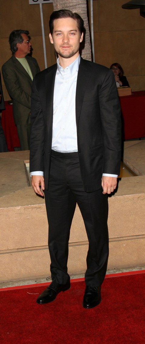 Tobey Maguire Young: Photos of the ‘Spider-Man’ Star – Hollywood Life