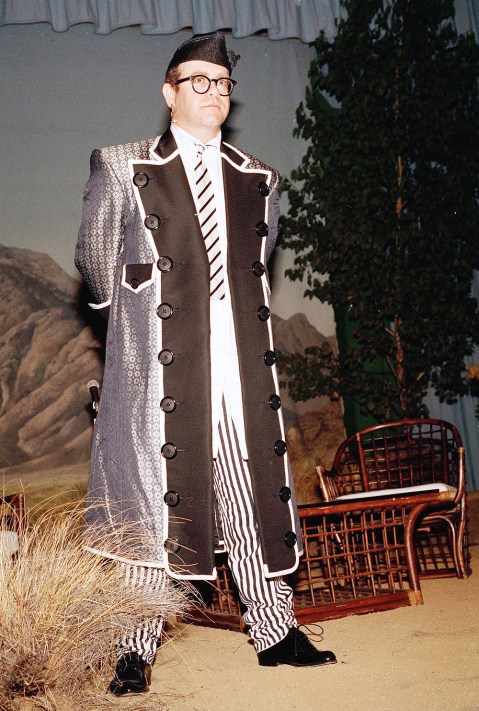 The Best Elton John Outfits: See The Singer’s Wildest Looks – Hollywood ...