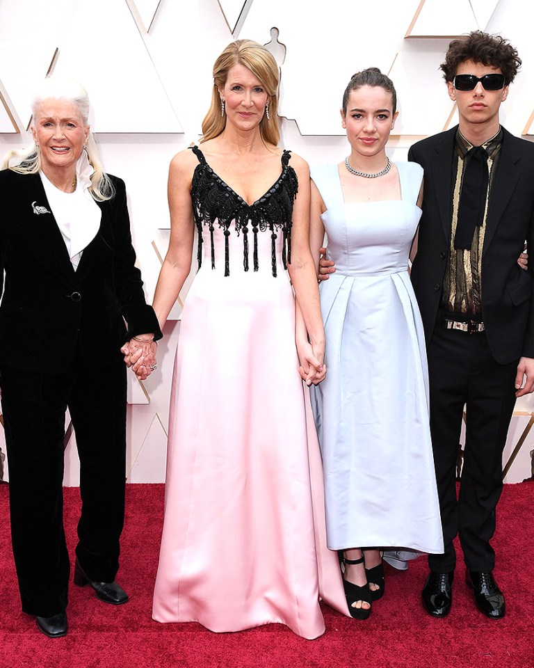 Laura Dern’s Parents: Her Mother, Diane Ladd, & Father Bruce Dern ...