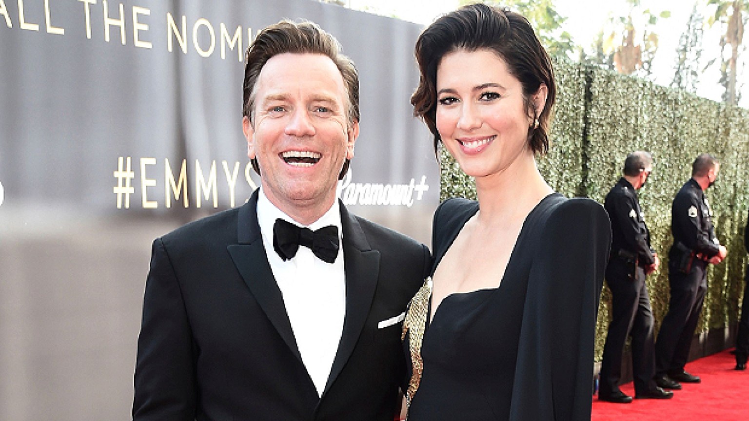 Ewan McGregor & Mary Elizabeth Winstead Are Married: Wedding Details – Hollywood Life