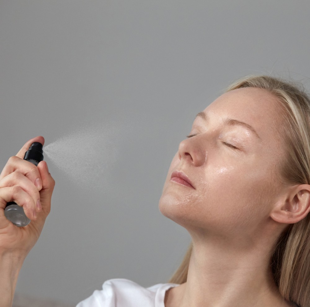 Premium Prep Sprays (Review) for 2024 – Hollywood Life Top Picks ...